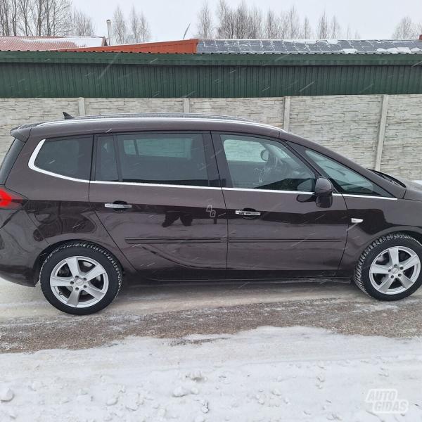 Opel Zafira Tourer 2012 Marijampole, ar dzinēja tilpumu 2.00 L un nobraukumu 231 tūkst. km par 4999 €, foto 6 vietnē AUTOMOTO.COM.LV