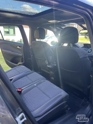 Opel Zafira Tourer 2012 in Plunge, with an engine capacity of 2.00 L and mileage of 259 thousand km for 5100 €, photo 5 on AUTOMOTO.COM.LV