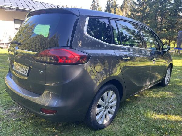 Opel Zafira Tourer 2012 in Plunge, with an engine capacity of 2.00 L and mileage of 259 thousand km for 5100 €, photo 6 on AUTOMOTO.COM.LV