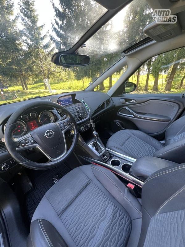 Opel Zafira Tourer 2012 in Plunge, with an engine capacity of 2.00 L and mileage of 259 thousand km for 5100 €, photo 10 on AUTOMOTO.COM.LV