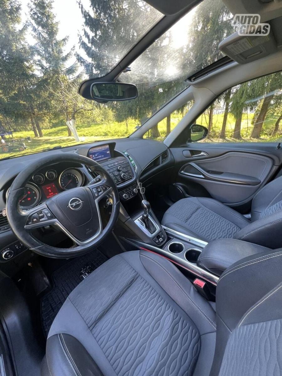 Opel Zafira Tourer 2012 in Plunge, with an engine capacity of 2.00 L and mileage of 259 thousand km for 5100 €, photo 11 on AUTOMOTO.COM.LV