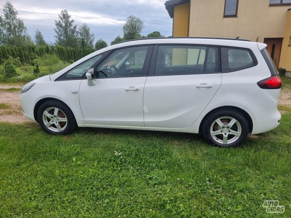 Opel Zafira Tourer 2012 Alīta, ar dzinēja tilpumu 2.00 L un nobraukumu 349 tūkst. km par 2130 €, foto 4 vietnē AUTOMOTO.COM.LV