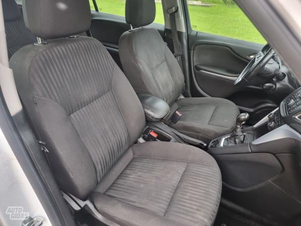 Opel Zafira Tourer 2012 Alīta, ar dzinēja tilpumu 2.00 L un nobraukumu 349 tūkst. km par 2130 €, foto 10 vietnē AUTOMOTO.COM.LV