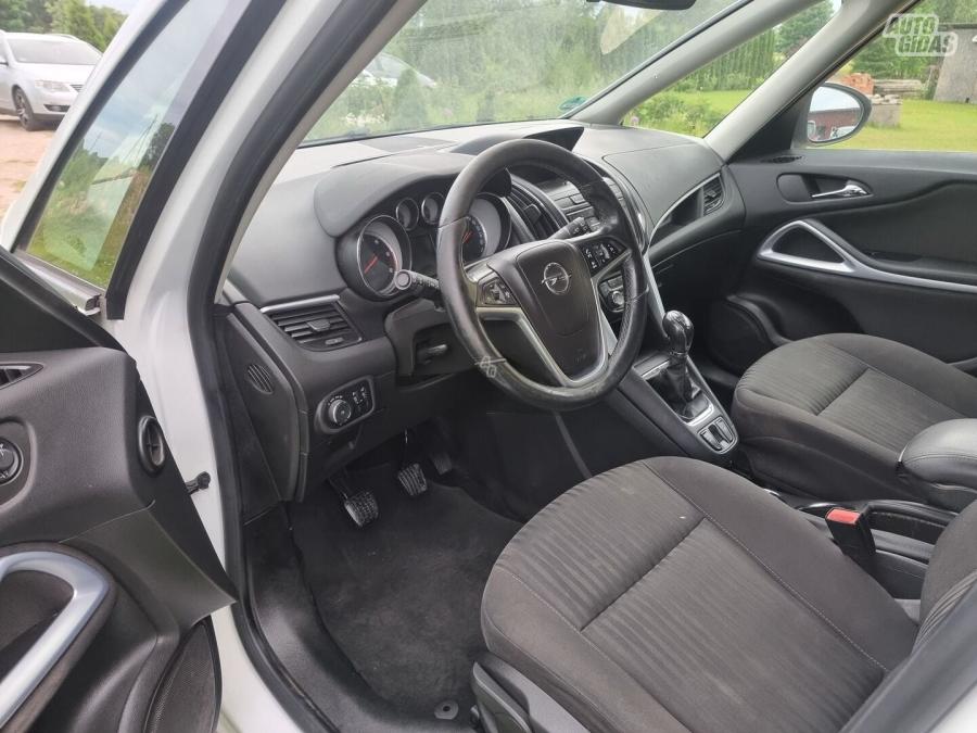 Опель Zafira Tourer 2012 в Алитус, объемом двигателя 2.00 л и пробегом 349 тыс. км за 2130 €, фото 13 на AUTOMOTO.COM.LV