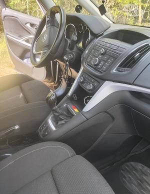 Opel Zafira Tourer 2012 Naujoji Akmenė, ar dzinēja tilpumu 2.00 L un nobraukumu 245 tūkst. km par 5000 €, foto 6 vietnē AUTOMOTO.COM.LV