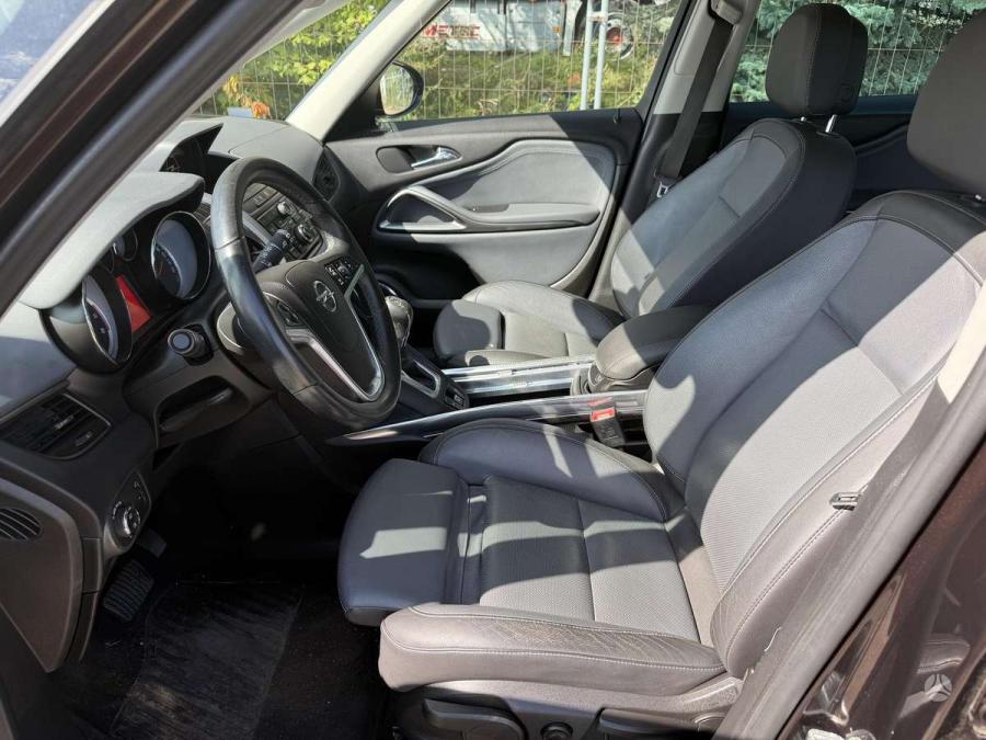 Опель Zafira Tourer 2012 в Мариямполе, объемом двигателя 1.40 л и пробегом 190 тыс. км за 4250 €, фото 9 на AUTOMOTO.COM.LV