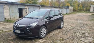 Opel Zafira Tourer 2012 in Vilnius, with an engine capacity of 2.00 L and mileage of 251 thousand km for 4950 €, photo  on AUTOMOTO.COM.LV