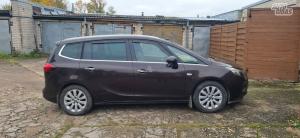 Opel Zafira Tourer 2012 in Vilnius, with an engine capacity of 2.00 L and mileage of 251 thousand km for 4950 €, photo 4 on AUTOMOTO.COM.LV