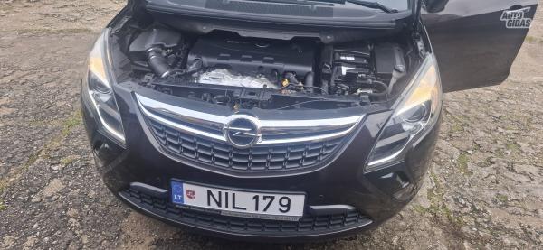 Opel Zafira Tourer 2012 in Vilnius, with an engine capacity of 2.00 L and mileage of 251 thousand km for 4950 €, photo 5 on AUTOMOTO.COM.LV