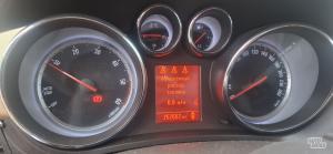 Opel Zafira Tourer 2012 in Vilnius, with an engine capacity of 2.00 L and mileage of 251 thousand km for 4950 €, photo 7 on AUTOMOTO.COM.LV