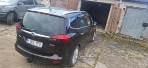 Opel Zafira Tourer 2012 in Vilnius, with an engine capacity of 2.00 L and mileage of 251 thousand km for 4950 €, photo 16 on AUTOMOTO.COM.LV