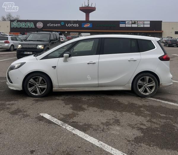 Opel Zafira Tourer 2013 in Kaunas, with an engine capacity of 2.00 L and mileage of 226 thousand km for 3999 €, photo 7 on AUTOMOTO.COM.LV