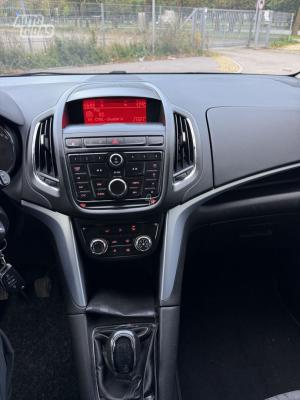 Opel Zafira Tourer 2013 Klaipėda, ar dzinēja tilpumu 1.60 L un nobraukumu 268 tūkst. km par 3500 €, foto 12 vietnē AUTOMOTO.COM.LV