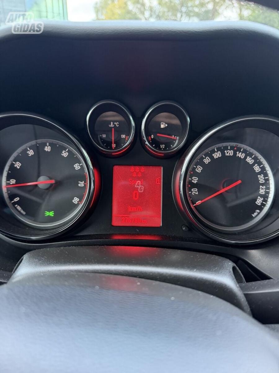 Opel Zafira Tourer 2013 Klaipėda, ar dzinēja tilpumu 1.60 L un nobraukumu 268 tūkst. km par 3500 €, foto 13 vietnē AUTOMOTO.COM.LV
