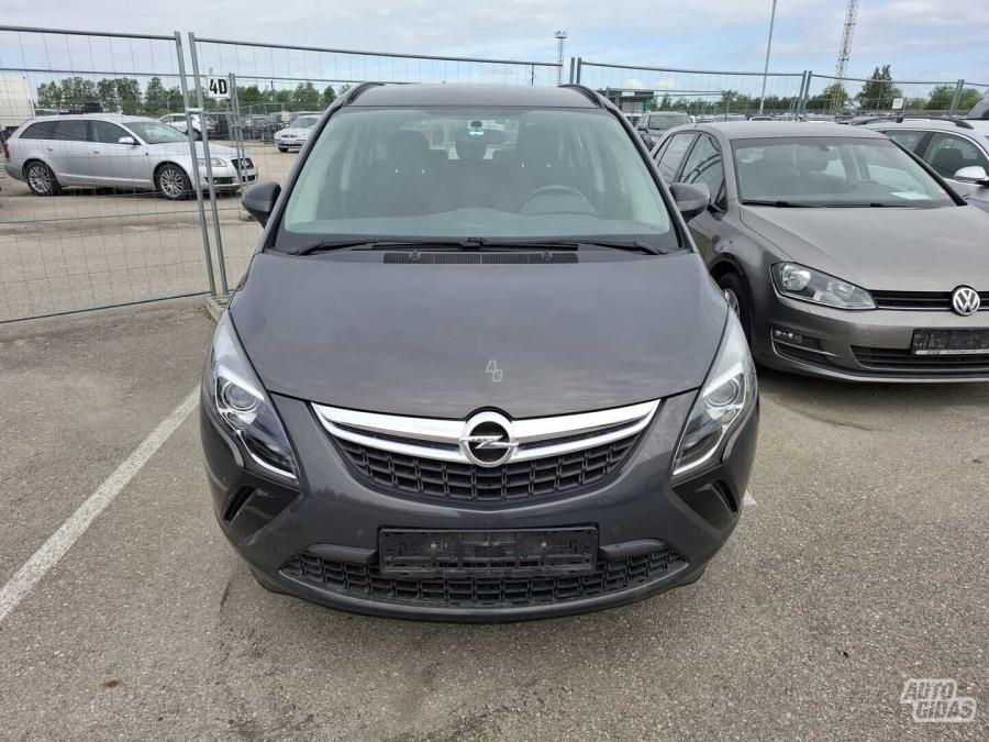 Опель Zafira Tourer 2014 в Мариямполе, объемом двигателя 2.00 л и пробегом 276 тыс. км за 4550 €, фото 1 на AUTOMOTO.COM.LV