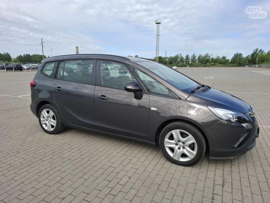 Опель Zafira Tourer 2014 в Мариямполе, объемом двигателя 2.00 л и пробегом 276 тыс. км за 4550 €, фото 4 на AUTOMOTO.COM.LV