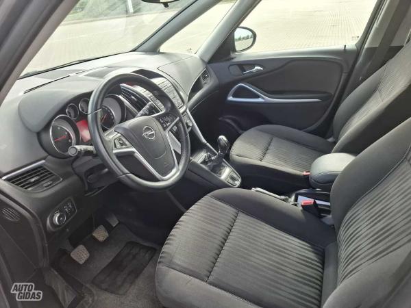 Opel Zafira Tourer 2014 in Marijampole, with an engine capacity of 2.00 L and mileage of 276 thousand km for 4550 €, photo 6 on AUTOMOTO.COM.LV