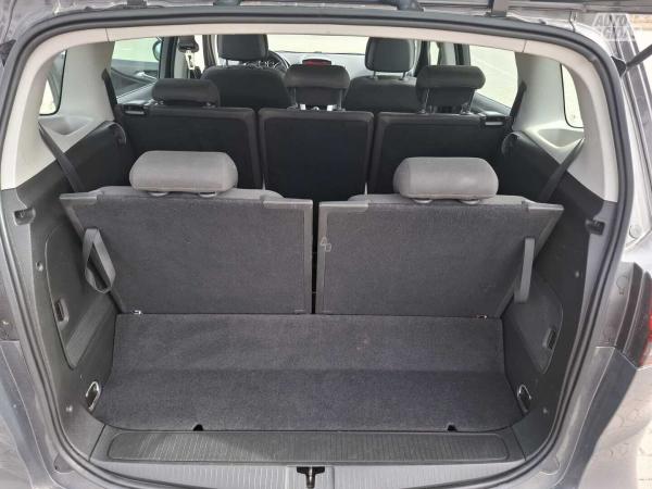 Opel Zafira Tourer 2014 in Marijampole, with an engine capacity of 2.00 L and mileage of 276 thousand km for 4550 €, photo 9 on AUTOMOTO.COM.LV