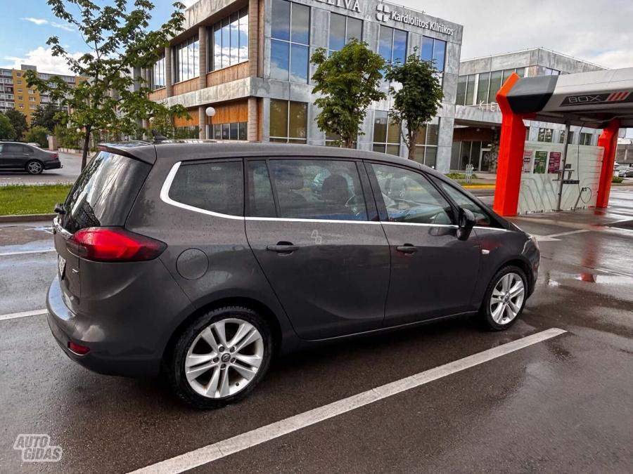 Опель Zafira Tourer 2014 в Шяуляй, объемом двигателя 2.00 л и пробегом 310 тыс. км за 5350 €, фото 4 на AUTOMOTO.COM.LV