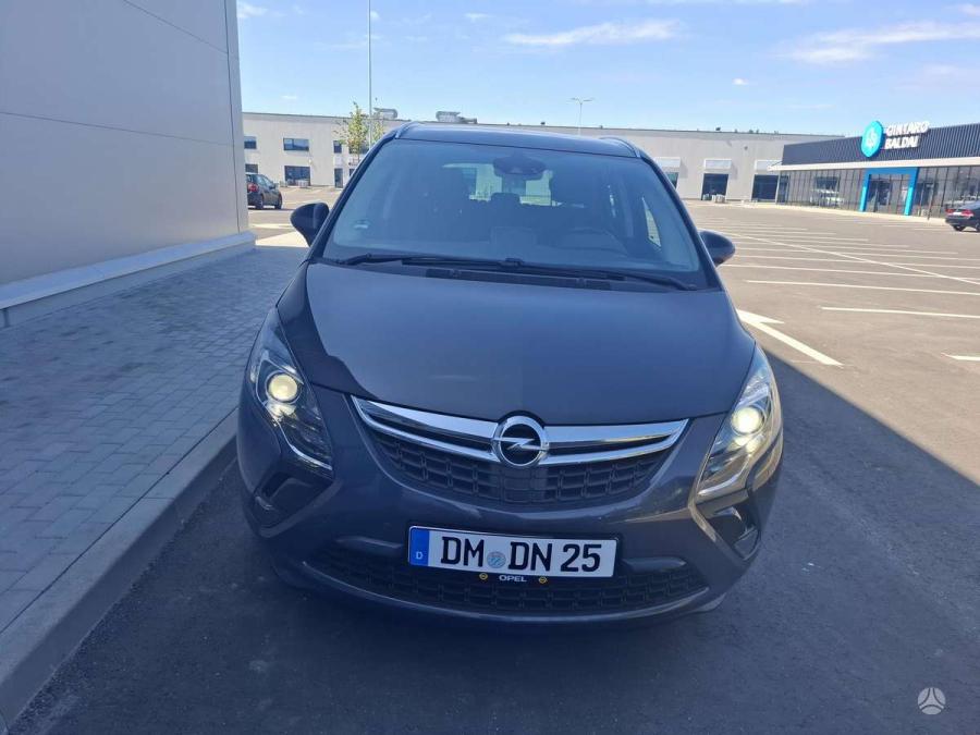 Опель Zafira Tourer 2015 в Каунас, объемом двигателя 1.96 л и пробегом 181 тыс. км за 7450 €, фото 1 на AUTOMOTO.COM.LV