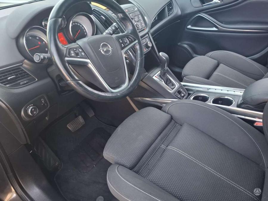 Опель Zafira Tourer 2015 в Каунас, объемом двигателя 1.96 л и пробегом 181 тыс. км за 7450 €, фото 11 на AUTOMOTO.COM.LV
