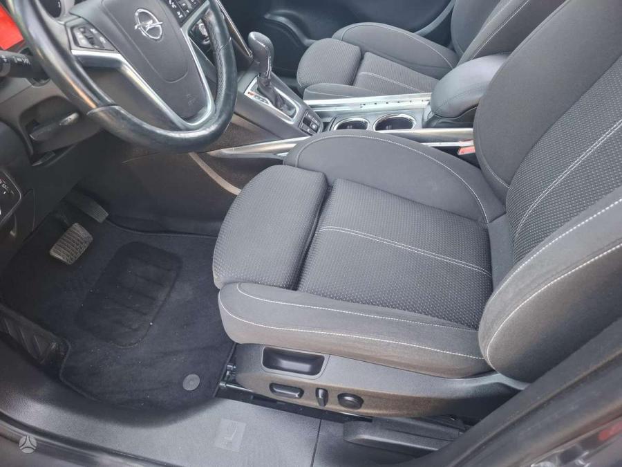 Опель Zafira Tourer 2015 в Каунас, объемом двигателя 1.96 л и пробегом 181 тыс. км за 7450 €, фото 12 на AUTOMOTO.COM.LV