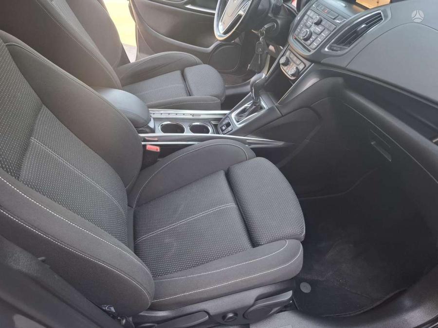 Опель Zafira Tourer 2015 в Каунас, объемом двигателя 1.96 л и пробегом 181 тыс. км за 7450 €, фото 16 на AUTOMOTO.COM.LV
