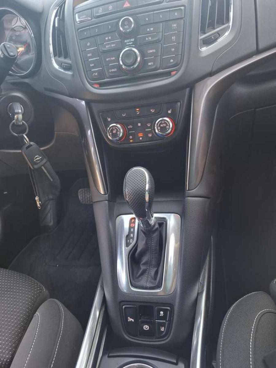 Опель Zafira Tourer 2015 в Каунас, объемом двигателя 1.96 л и пробегом 181 тыс. км за 7450 €, фото 17 на AUTOMOTO.COM.LV