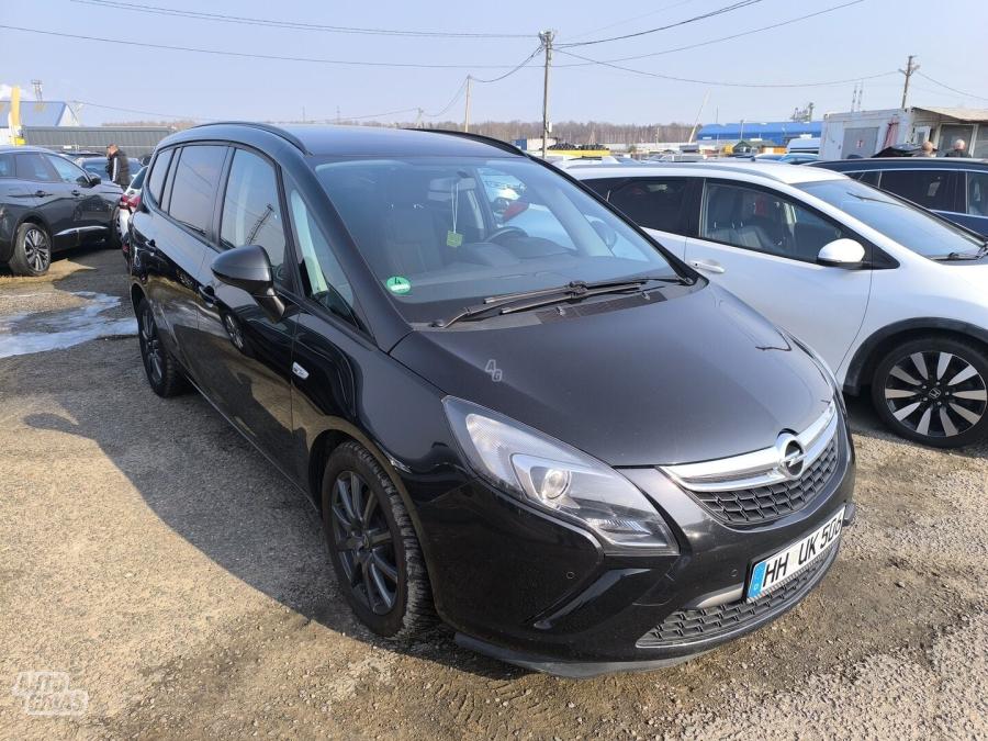 Opel Zafira Tourer 2016 in Kaunas, with an engine capacity of 2.00 L and mileage of 226 thousand km for 5999 €, photo 1 on AUTOMOTO.COM.LV