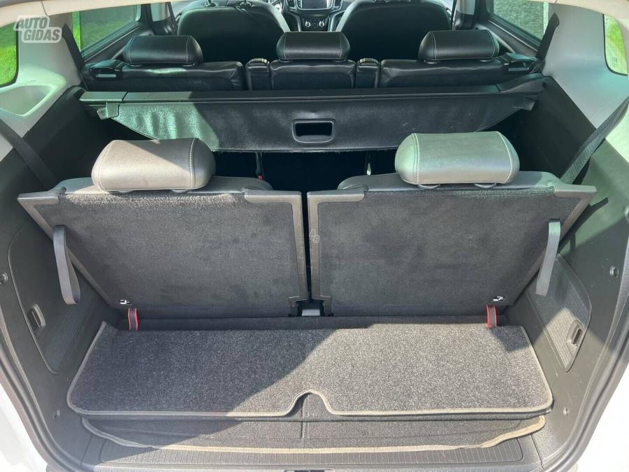 Opel Zafira Tourer 2017 Marijampole, ar dzinēja tilpumu 2.00 L un nobraukumu 135 tūkst. km par 8850 €, foto 14 vietnē AUTOMOTO.COM.LV