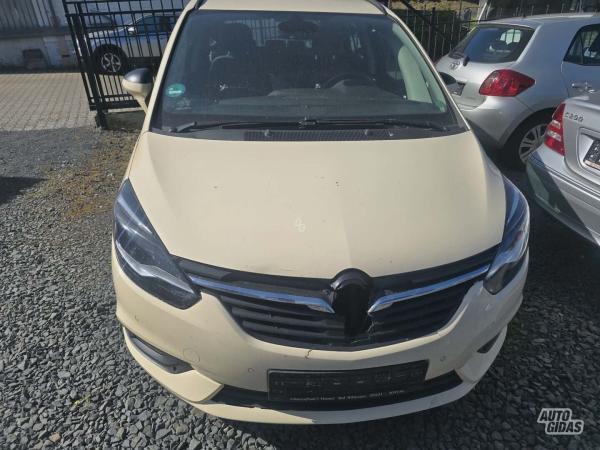 Opel Zafira Tourer 2019 in Kaunas, with an engine capacity of 2.00 L and mileage of 301 thousand km for 4999 €, photo 6 on AUTOMOTO.COM.LV