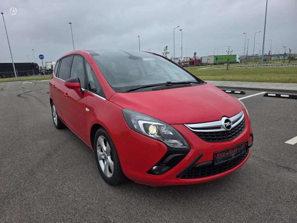 Sarkans Opel Zafira Tourer 2012 Marijampole, ar dzinēja tilpumu 1.36 L un nobraukumu 195 tūkst. km par 3650 €, foto 3 vietnē AUTOMOTO.COM.LV