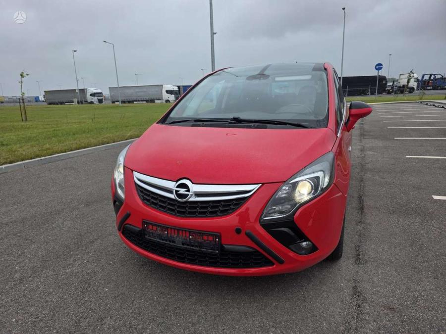 Sarkans Opel Zafira Tourer 2012 Marijampole, ar dzinēja tilpumu 1.36 L un nobraukumu 195 tūkst. km par 3650 €, foto 5 vietnē AUTOMOTO.COM.LV