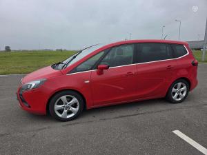 Sarkans Opel Zafira Tourer 2012 Marijampole, ar dzinēja tilpumu 1.36 L un nobraukumu 195 tūkst. km par 3650 €, foto 7 vietnē AUTOMOTO.COM.LV