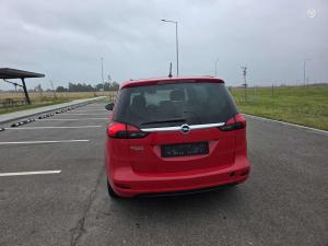 Sarkans Opel Zafira Tourer 2012 Marijampole, ar dzinēja tilpumu 1.36 L un nobraukumu 195 tūkst. km par 3650 €, foto 13 vietnē AUTOMOTO.COM.LV