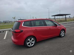 Sarkans Opel Zafira Tourer 2012 Marijampole, ar dzinēja tilpumu 1.36 L un nobraukumu 195 tūkst. km par 3650 €, foto 16 vietnē AUTOMOTO.COM.LV
