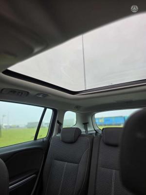 Sarkans Opel Zafira Tourer 2012 Marijampole, ar dzinēja tilpumu 1.36 L un nobraukumu 195 tūkst. km par 3650 €, foto 26 vietnē AUTOMOTO.COM.LV