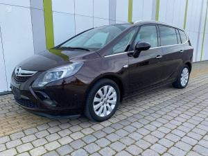 Sarkans Opel Zafira Tourer 2012 Raseiniai, ar dzinēja tilpumu 1.96 L un nobraukumu 300 tūkst. km par 4300 €, foto  vietnē AUTOMOTO.COM.LV