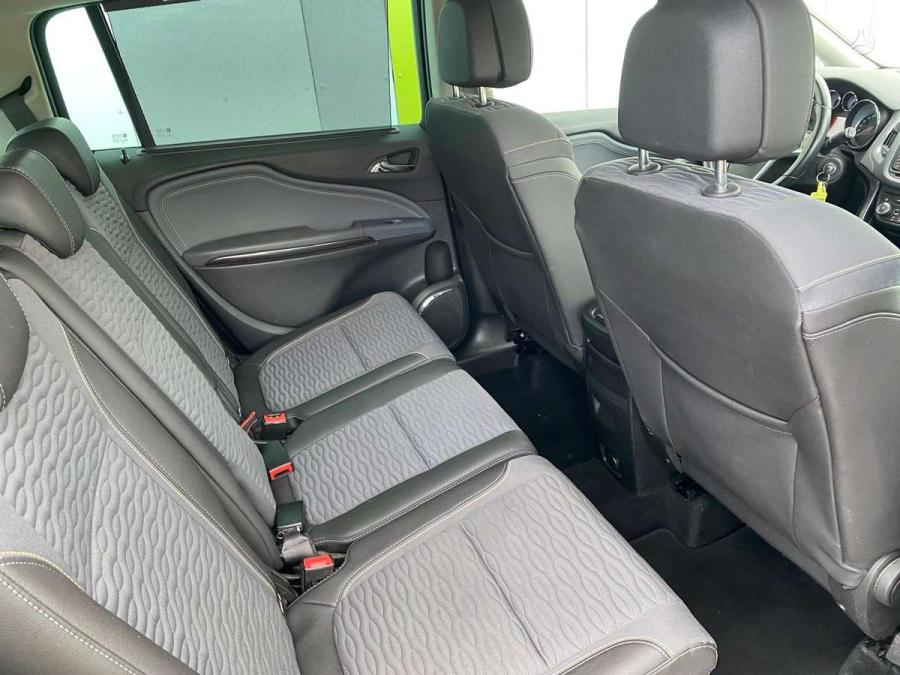 Sarkans Opel Zafira Tourer 2012 Raseiniai, ar dzinēja tilpumu 1.96 L un nobraukumu 300 tūkst. km par 4300 €, foto 20 vietnē AUTOMOTO.COM.LV