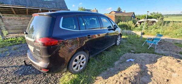 Красный Опель Zafira Tourer 2013 в Кайшядорис, объемом двигателя 1.60 л и пробегом 351 тыс. км за 2750 €, фото 3 на AUTOMOTO.COM.LV