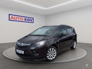 Sarkans Opel Zafira Tourer 2013 Kauņa, ar dzinēja tilpumu 2.00 L un nobraukumu 296 tūkst. km par 5999 €, foto  vietnē AUTOMOTO.COM.LV