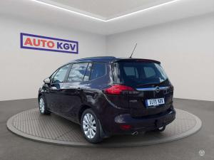 Sarkans Opel Zafira Tourer 2013 Kauņa, ar dzinēja tilpumu 2.00 L un nobraukumu 296 tūkst. km par 5999 €, foto 4 vietnē AUTOMOTO.COM.LV