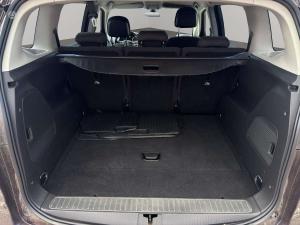 Sarkans Opel Zafira Tourer 2013 Kauņa, ar dzinēja tilpumu 2.00 L un nobraukumu 296 tūkst. km par 5999 €, foto 11 vietnē AUTOMOTO.COM.LV