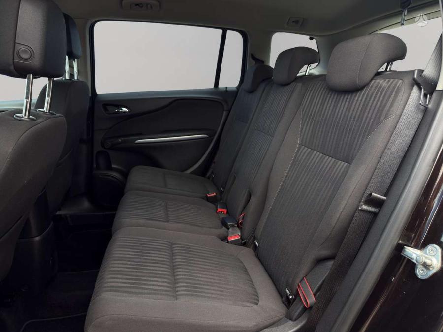 Sarkans Opel Zafira Tourer 2013 Kauņa, ar dzinēja tilpumu 2.00 L un nobraukumu 296 tūkst. km par 5999 €, foto 12 vietnē AUTOMOTO.COM.LV
