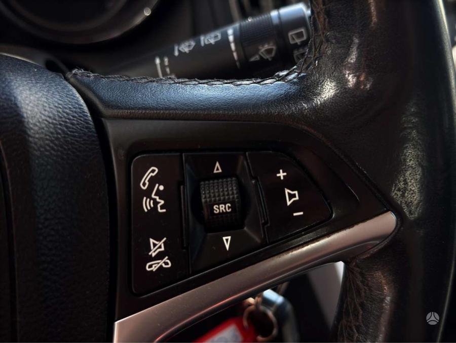 Sarkans Opel Zafira Tourer 2013 Kauņa, ar dzinēja tilpumu 2.00 L un nobraukumu 296 tūkst. km par 5999 €, foto 20 vietnē AUTOMOTO.COM.LV