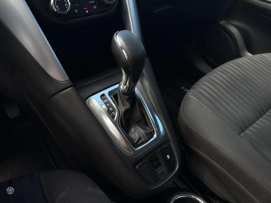 Красный Опель Zafira Tourer 2013 в Каунас, объемом двигателя 2.00 л и пробегом 296 тыс. км за 5999 €, фото 16 на AUTOMOTO.COM.LV