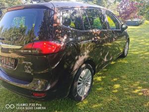 Красный Опель Zafira Tourer 2014 в Пренай, объемом двигателя 1.96 л и пробегом 202 тыс. км за 5250 €, фото 4 на AUTOMOTO.COM.LV