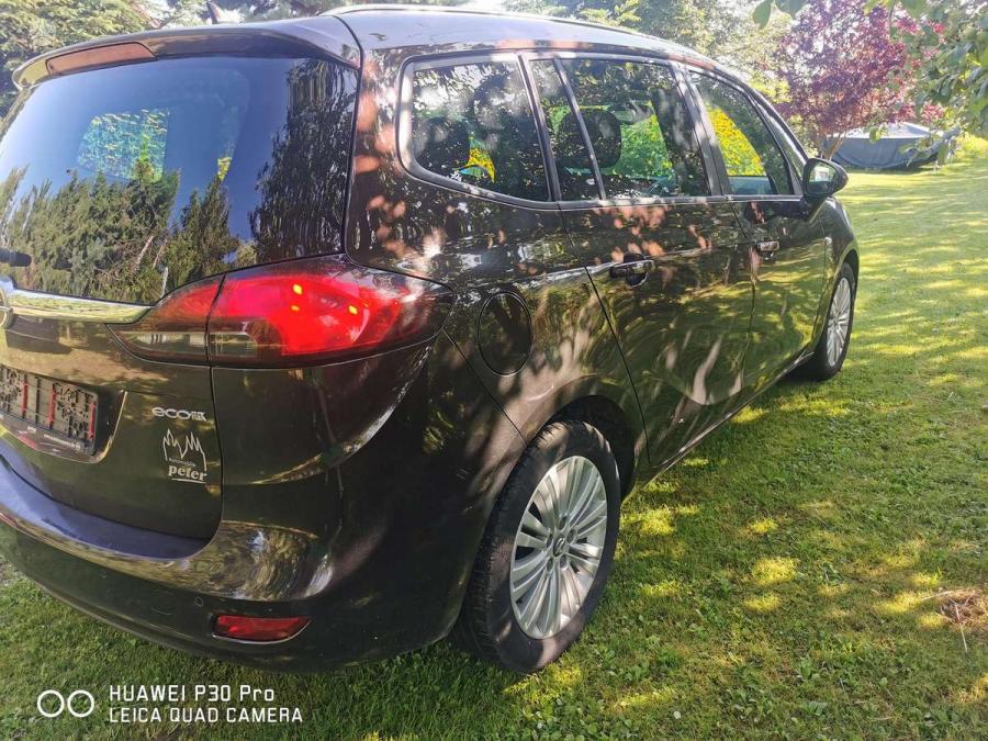 Красный Опель Zafira Tourer 2014 в Пренай, объемом двигателя 1.96 л и пробегом 202 тыс. км за 5250 €, фото 4 на AUTOMOTO.COM.LV