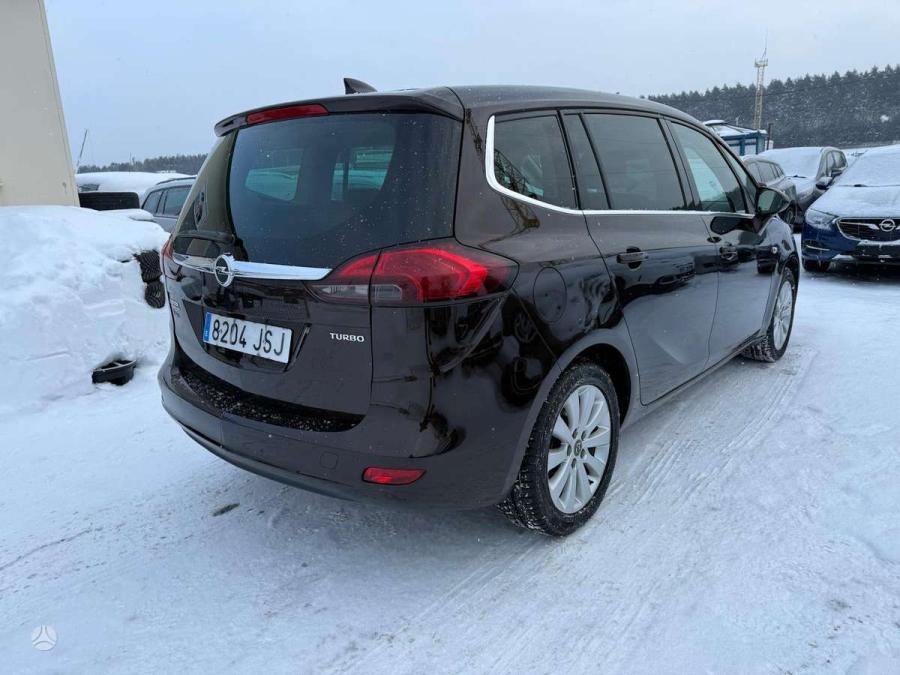 Sarkans Opel Zafira Tourer 2016 Viļņa, ar dzinēja tilpumu 1.36 L un nobraukumu 192 tūkst. km par 6850 €, foto 2 vietnē AUTOMOTO.COM.LV