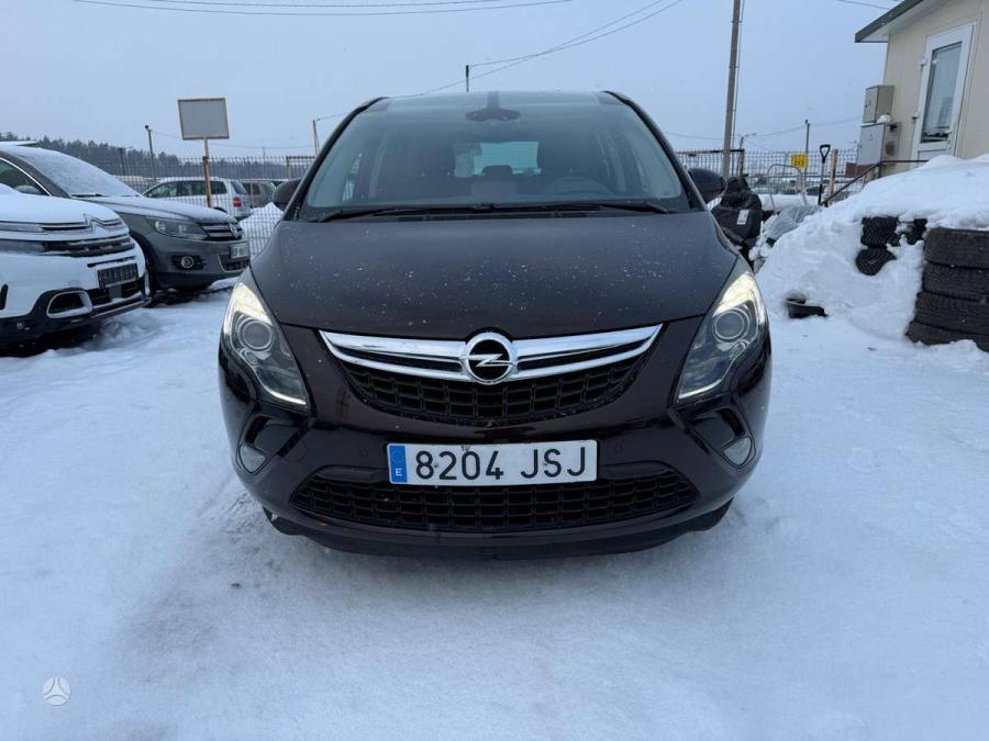 Sarkans Opel Zafira Tourer 2016 Viļņa, ar dzinēja tilpumu 1.36 L un nobraukumu 192 tūkst. km par 6850 €, foto 7 vietnē AUTOMOTO.COM.LV